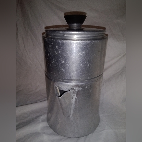 Mirro | Kitchen | Vintage Mirro 9 Cup Camp Fire Coffee Pot | Poshmark